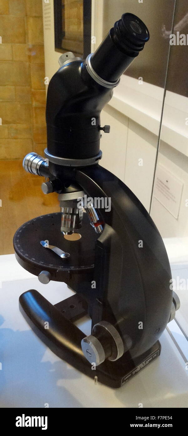 Light microscope cooke hi-res stock photography and images - Alamy