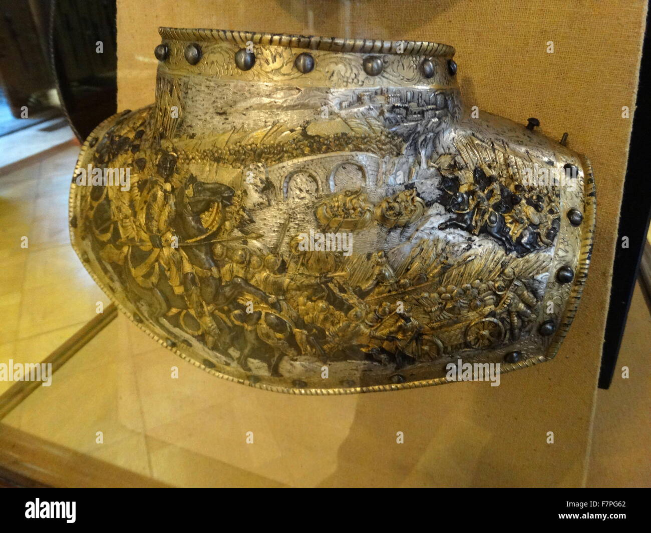 Complete Gorget, composed of two plates. The surface decoration is made ...