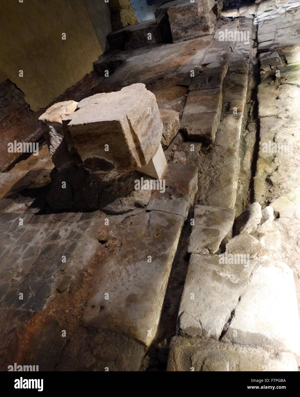 Roman bathing hi-res stock photography and images - Alamy