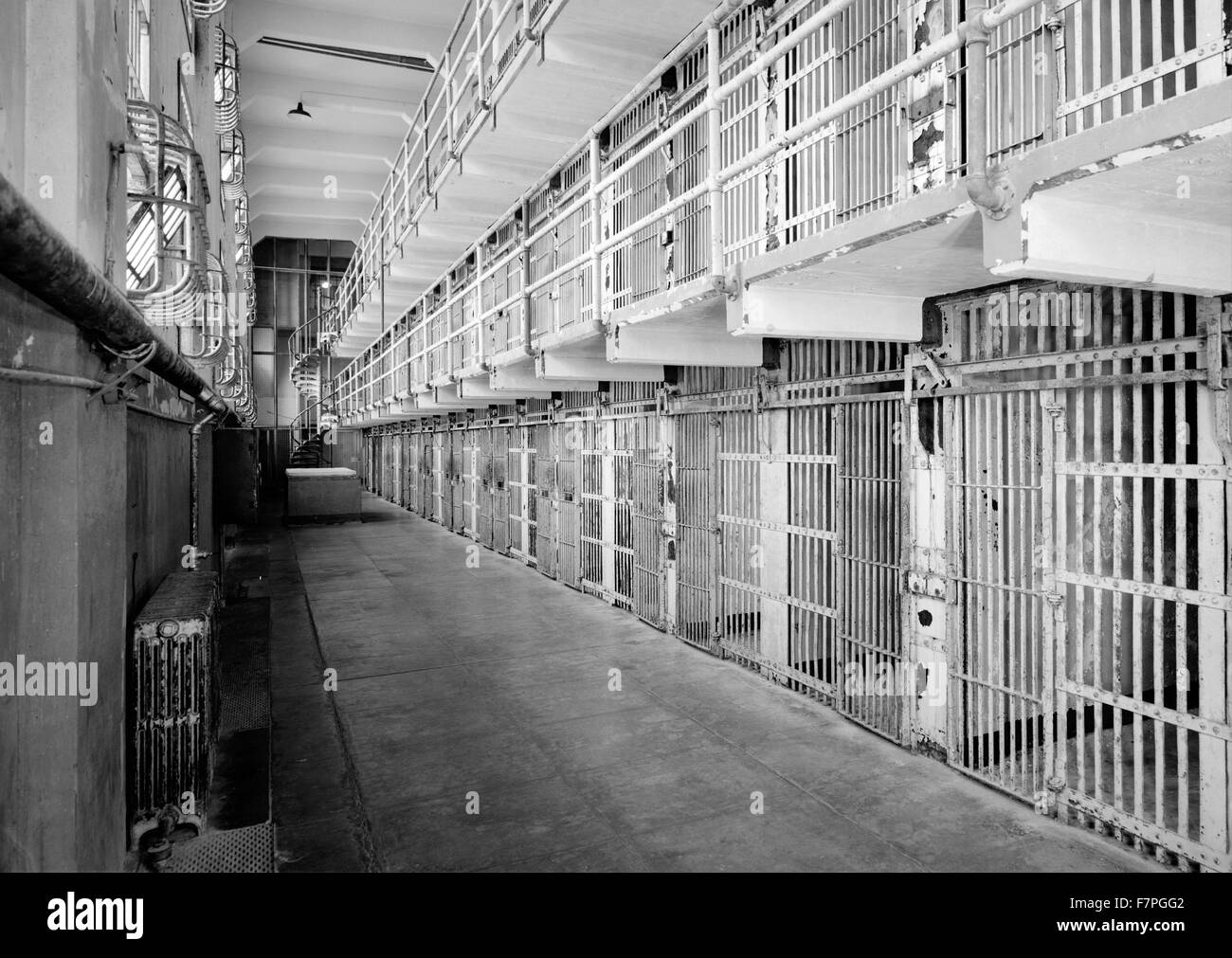 Southwest view on Cell Block 'A' in Alcatraz Prison, Alcatraz Island ...