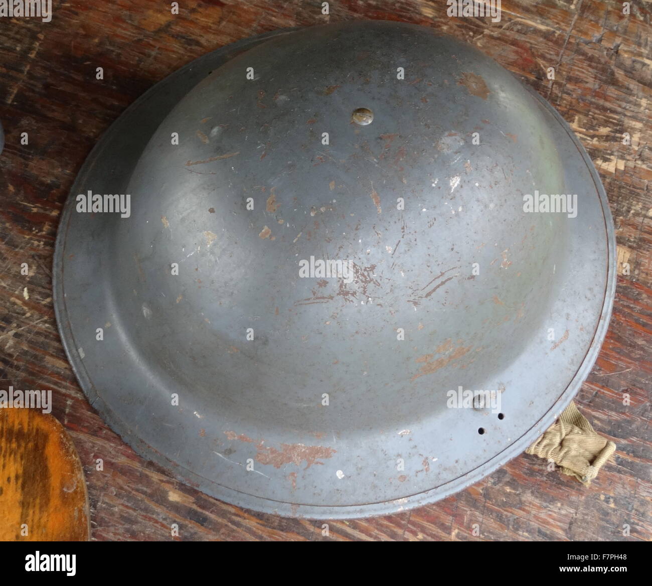 War helmet hi-res stock photography and images - Alamy