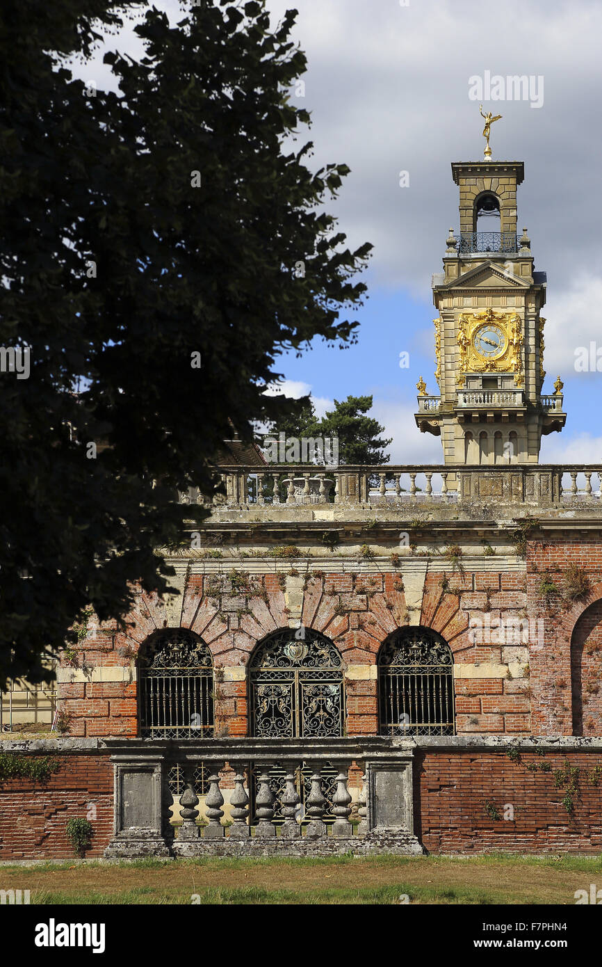 Cliveden clock tower hi-res stock photography and images - Alamy