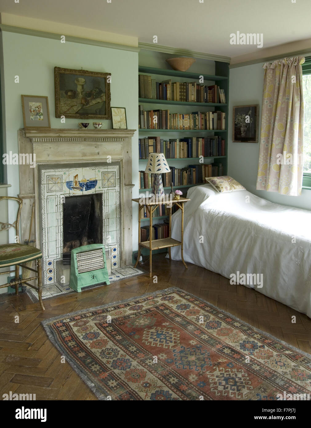 Virginia woolf bloomsbury hi-res stock photography and images - Alamy