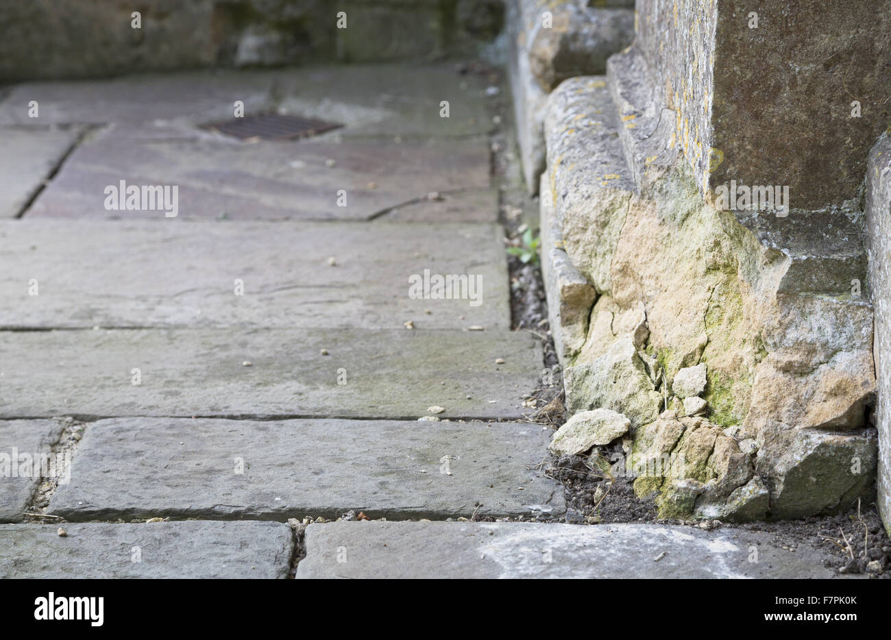 Spalling stonework hi-res stock photography and images - Alamy