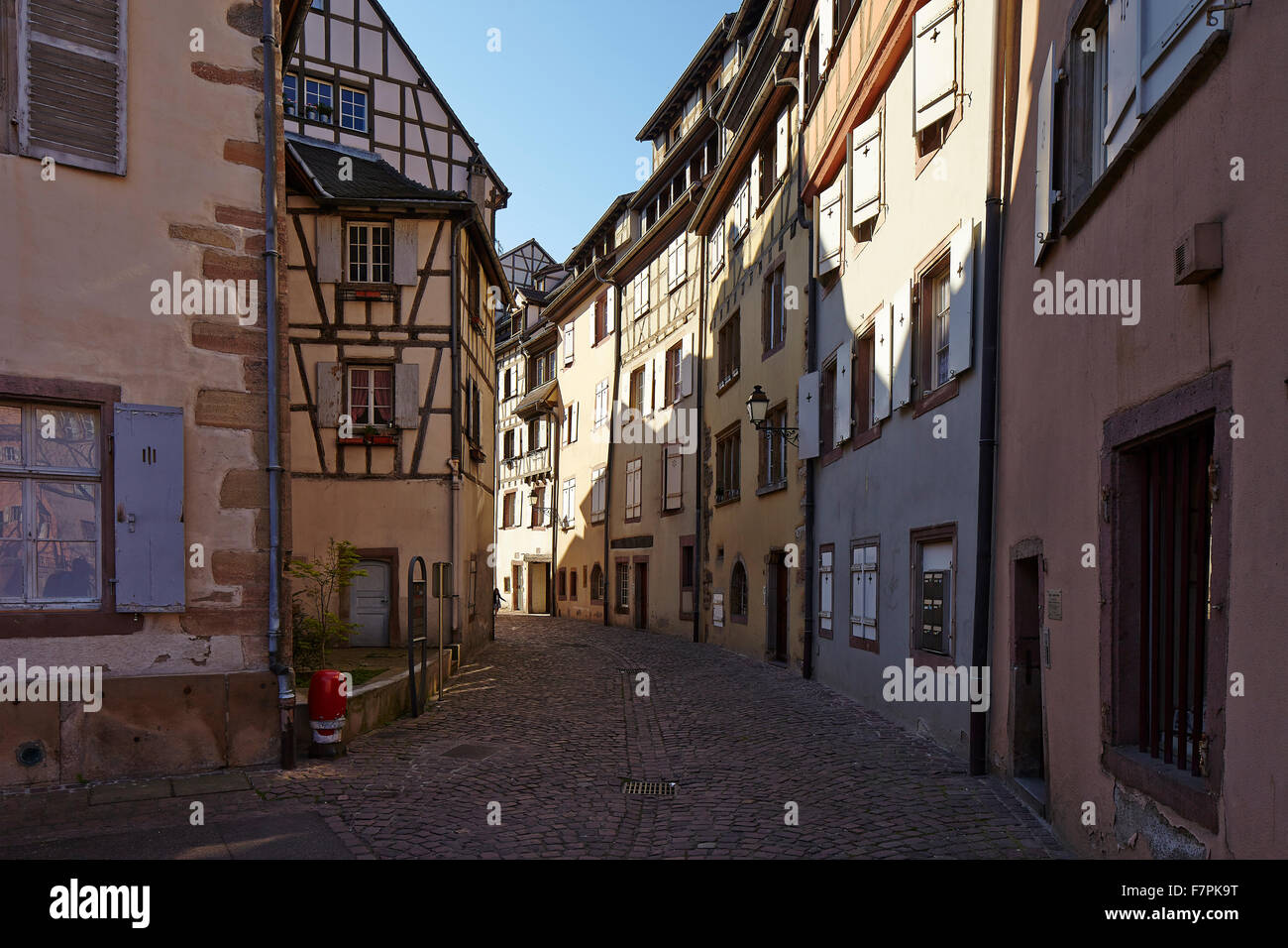 Architecture framework hi-res stock photography and images - Alamy
