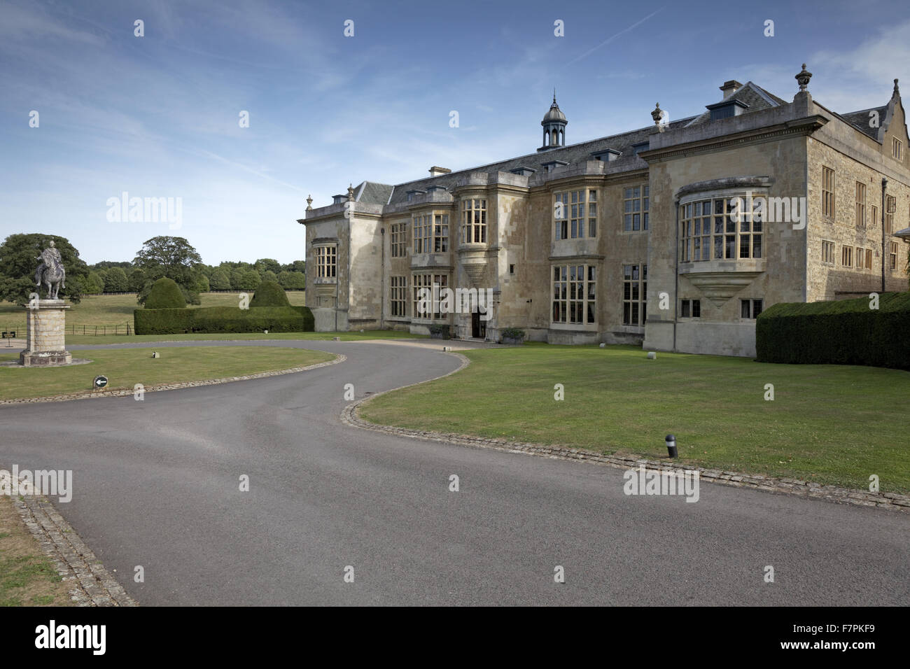 Exterior view of Hartwell House, Buckinghamshire. Hartwell House is ...