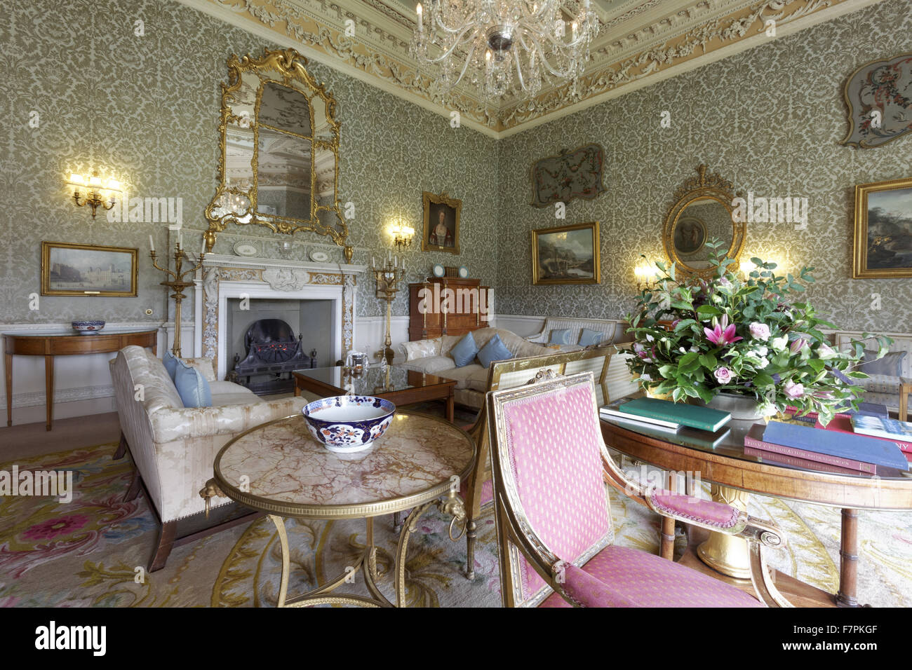 Hartwell house bucks hi-res stock photography and images - Alamy