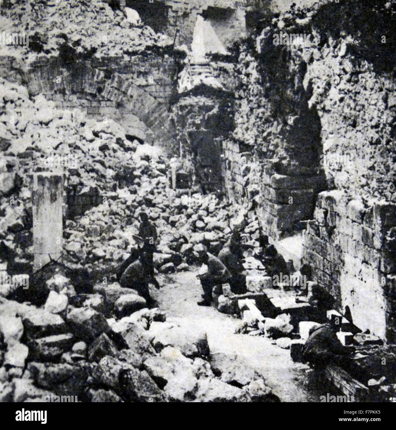 Ruins french world war hi-res stock photography and images - Alamy