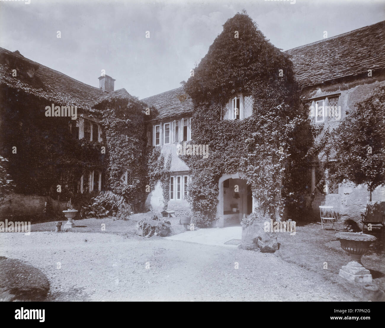 Westwood manor hi-res stock photography and images - Alamy
