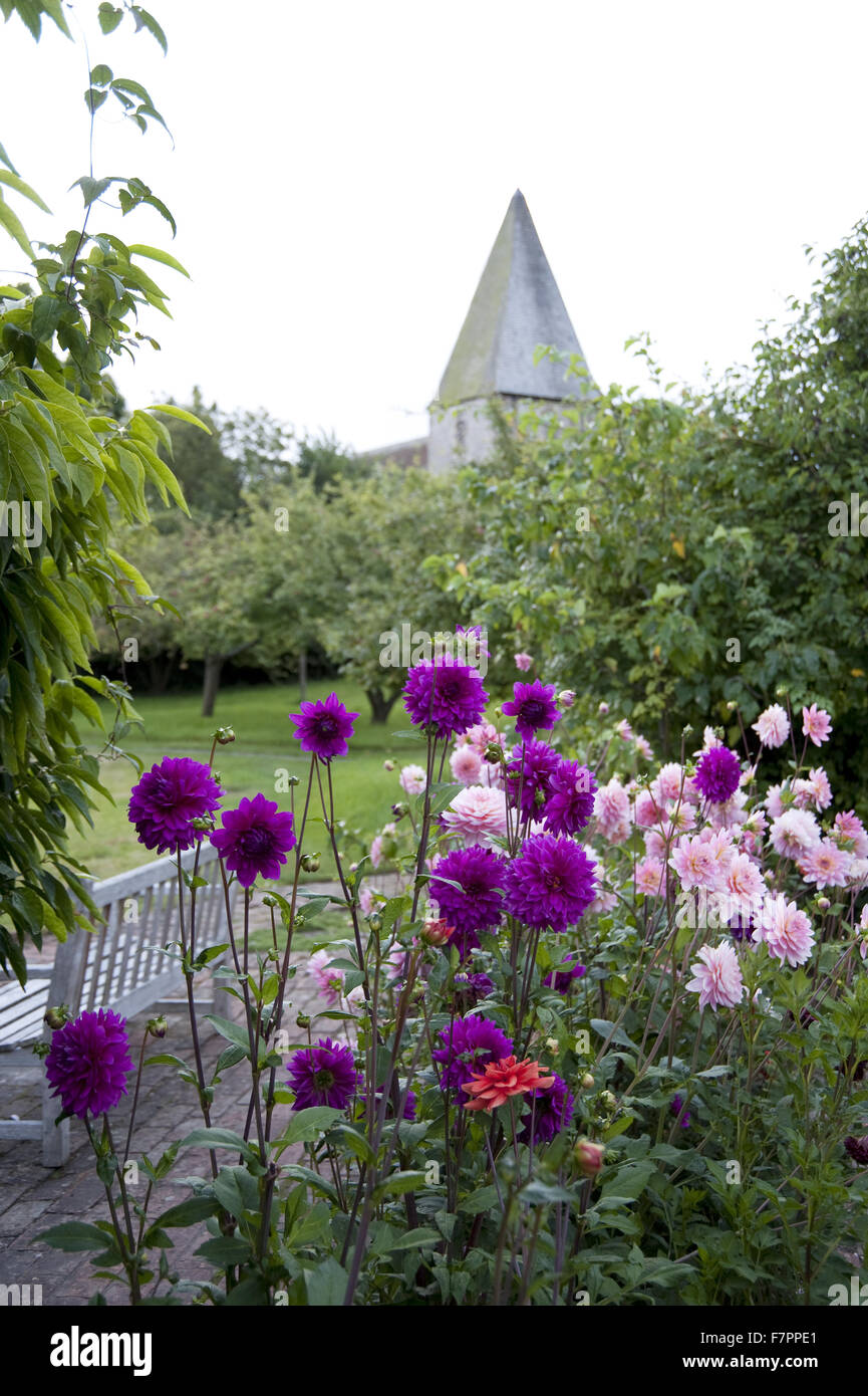 Virginia woolf building hi-res stock photography and images - Alamy