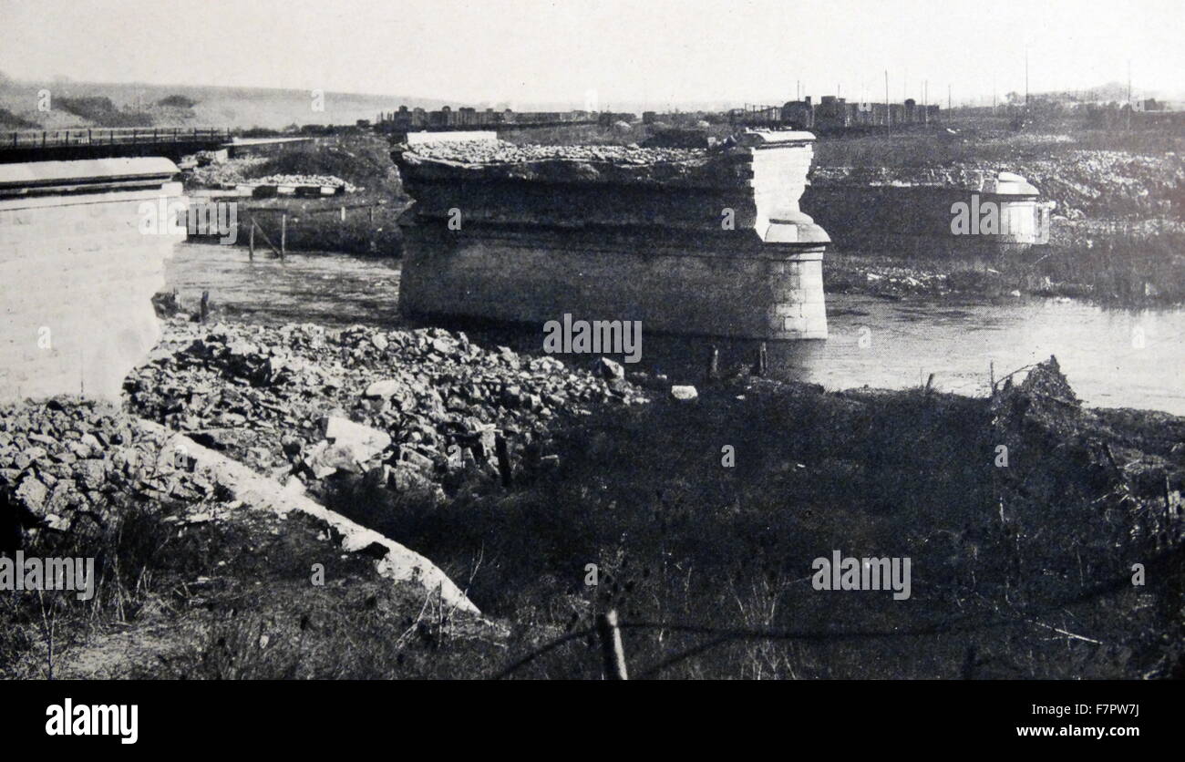 Retreat during world war one hi-res stock photography and images - Alamy