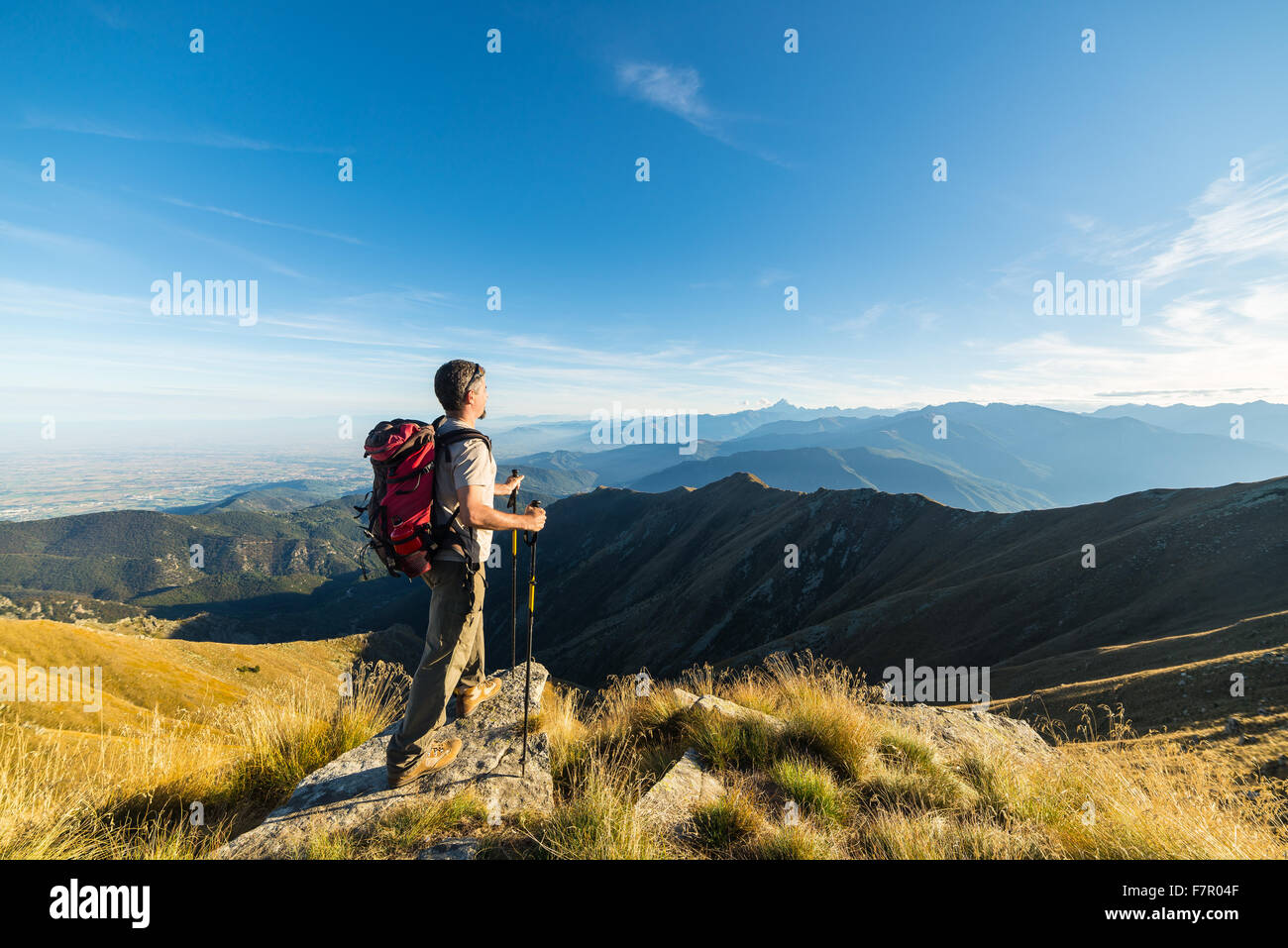 Person looking up at mountain hi-res stock photography and images - Alamy
