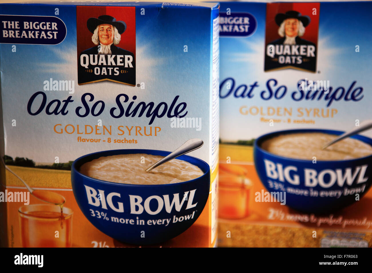 Boxes of Quaker oat so simple golden syrup Stock Photo - Alamy