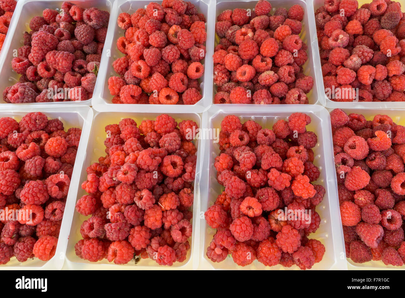 Raspberry, market stall, fruits, Aix en Provence Stock Photo - Alamy