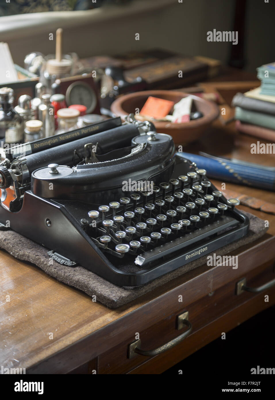 George shaw house interior hi-res stock photography and images - Alamy