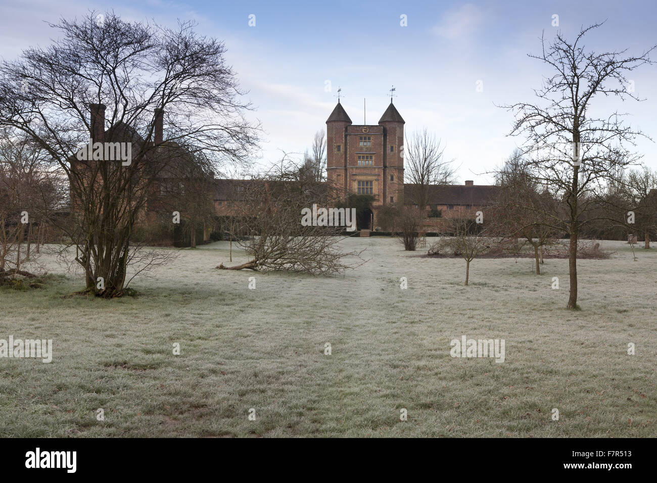 Sissinghurst,garden from tower hi-res stock photography and images - Alamy