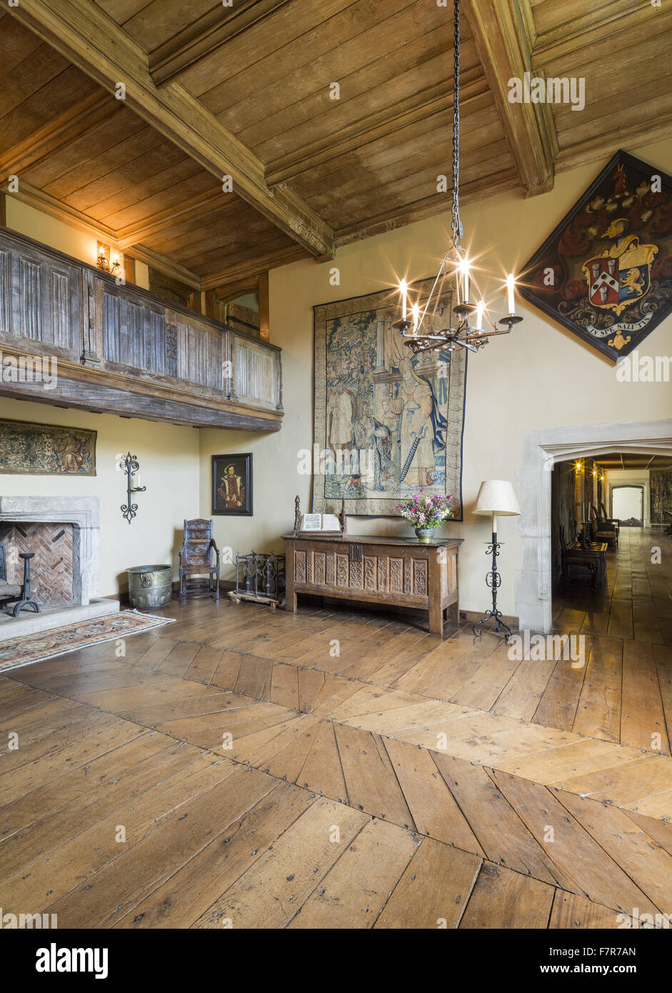A view from the Inner Hall into the Entrance Hall at Packwood House ...
