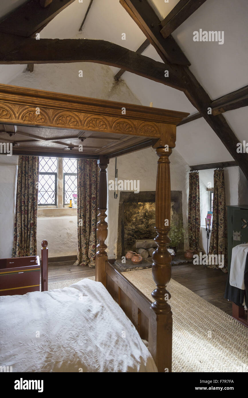 The bedchamber on the second floor at Tudor Merchant's House ...