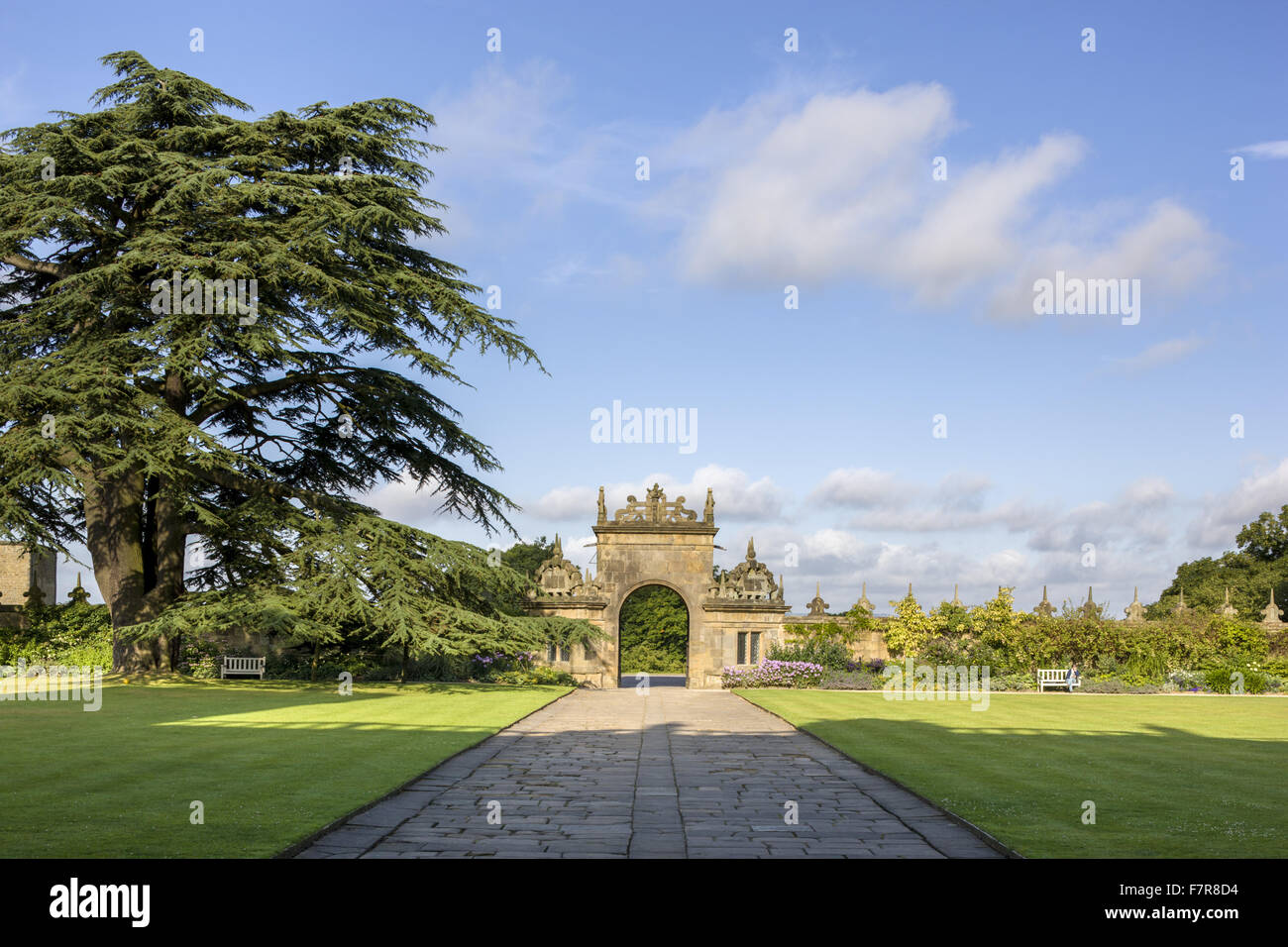 Hardwick hall gate house, derbyshire hi-res stock photography and ...