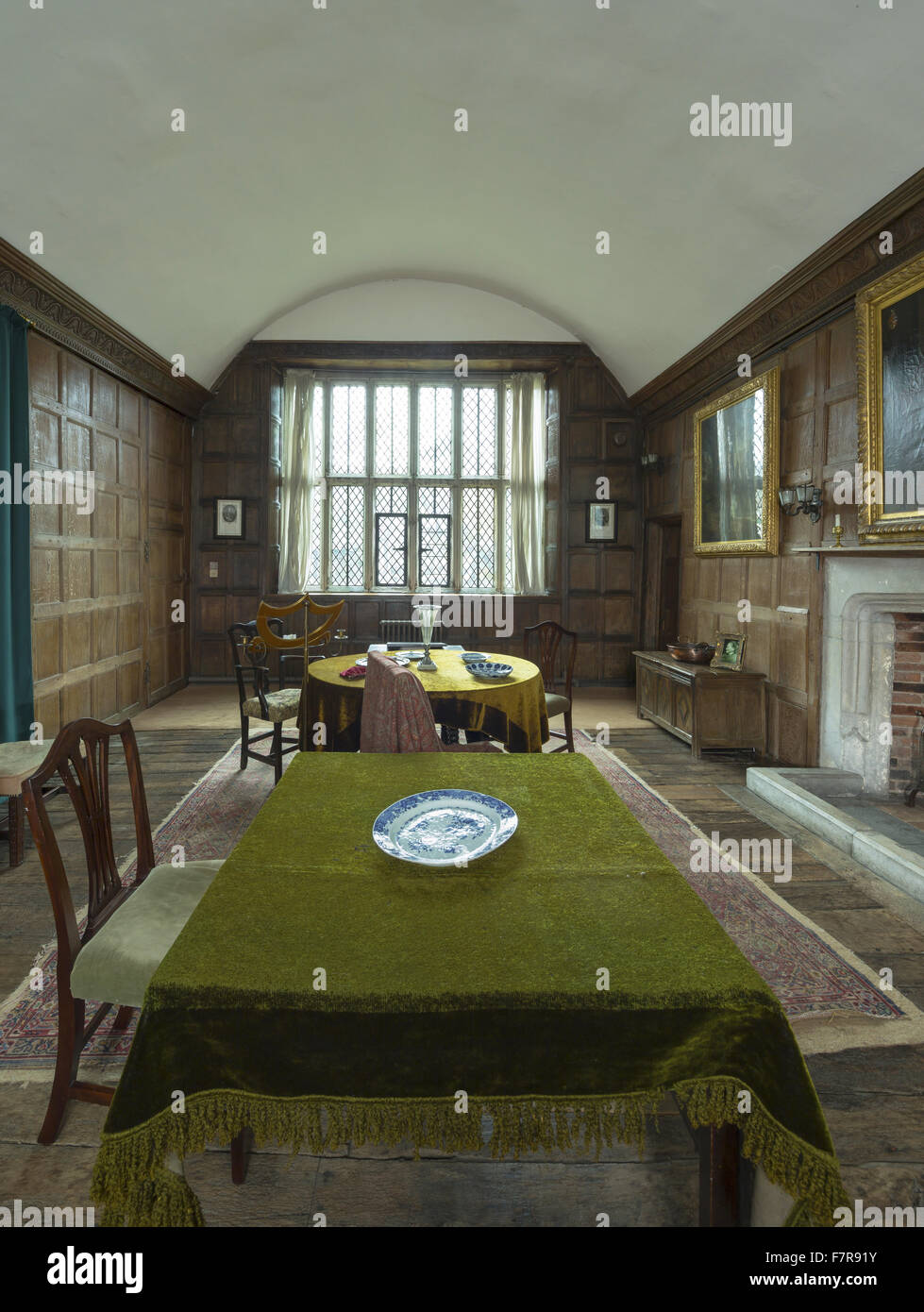 Interior view baddesley clinton warwickshire hi-res stock photography ...