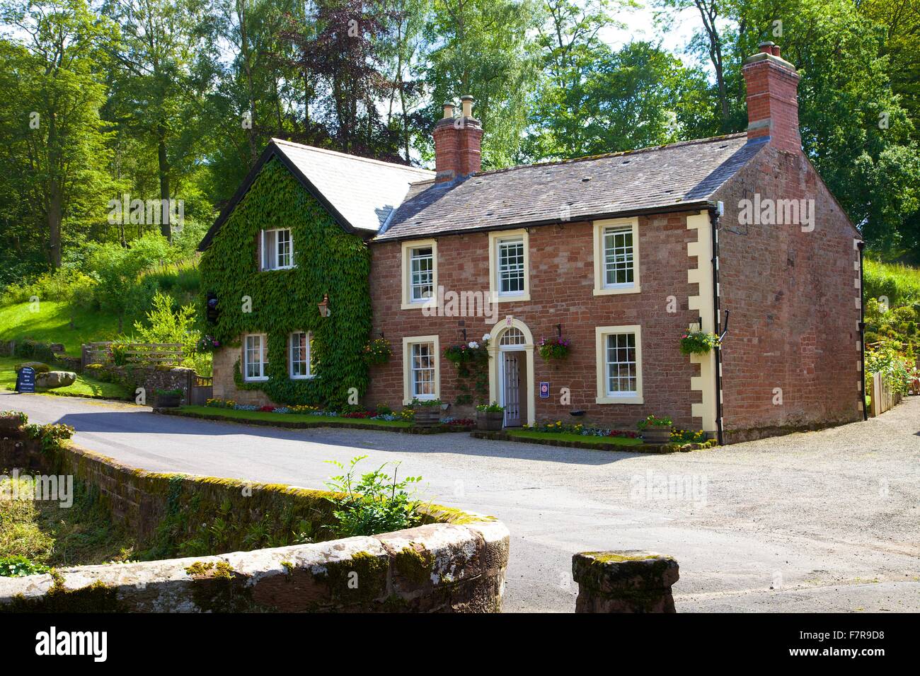 Abbey bridge hi-res stock photography and images - Alamy