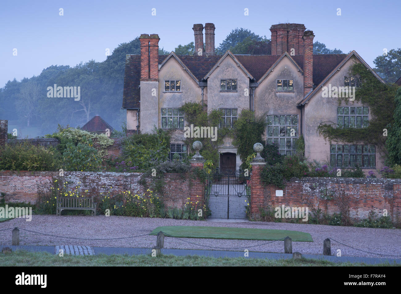 Restored 1500s houses hi-res stock photography and images - Alamy