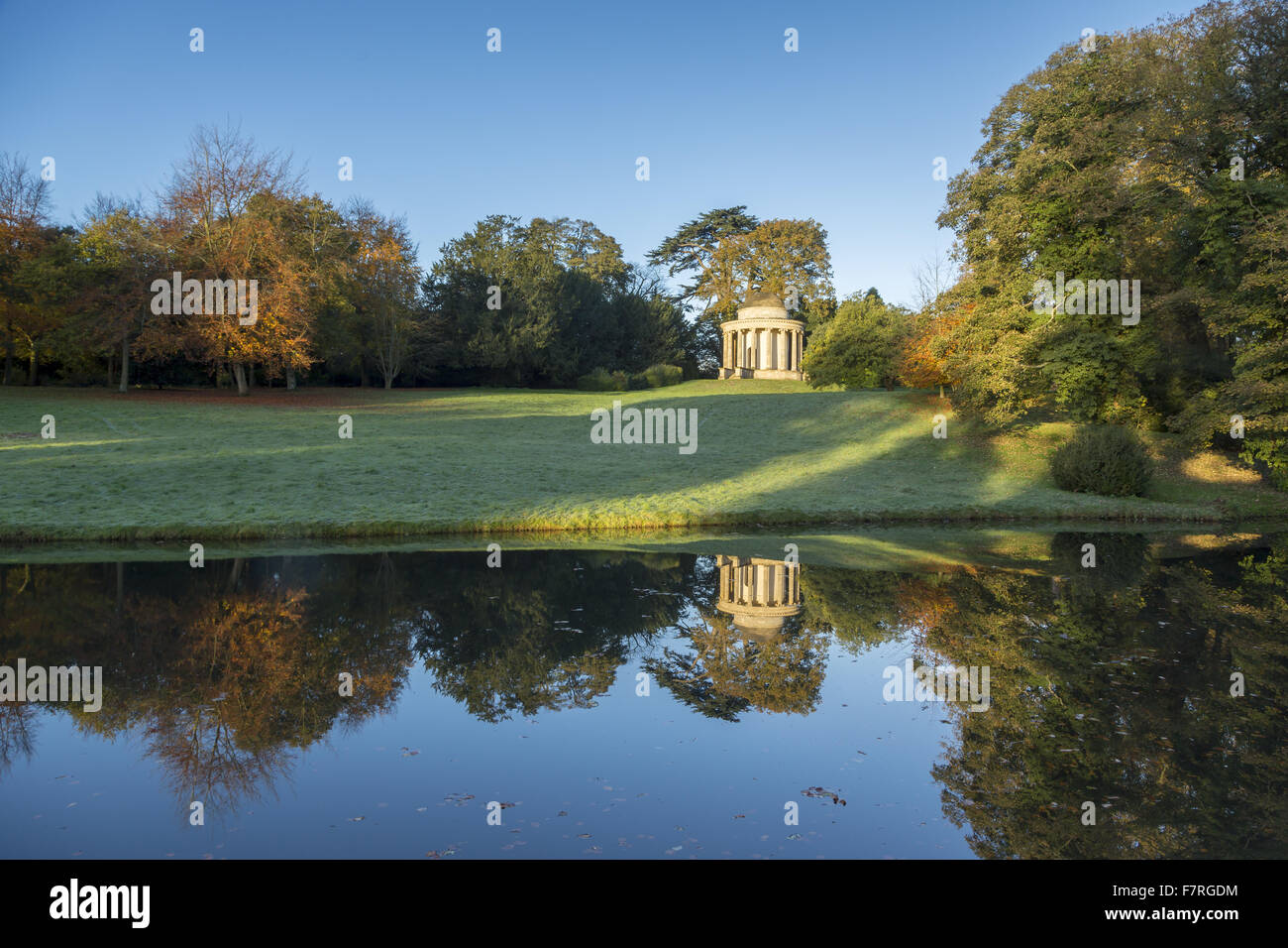 Stowe temple of ancient virtue hi-res stock photography and images - Alamy