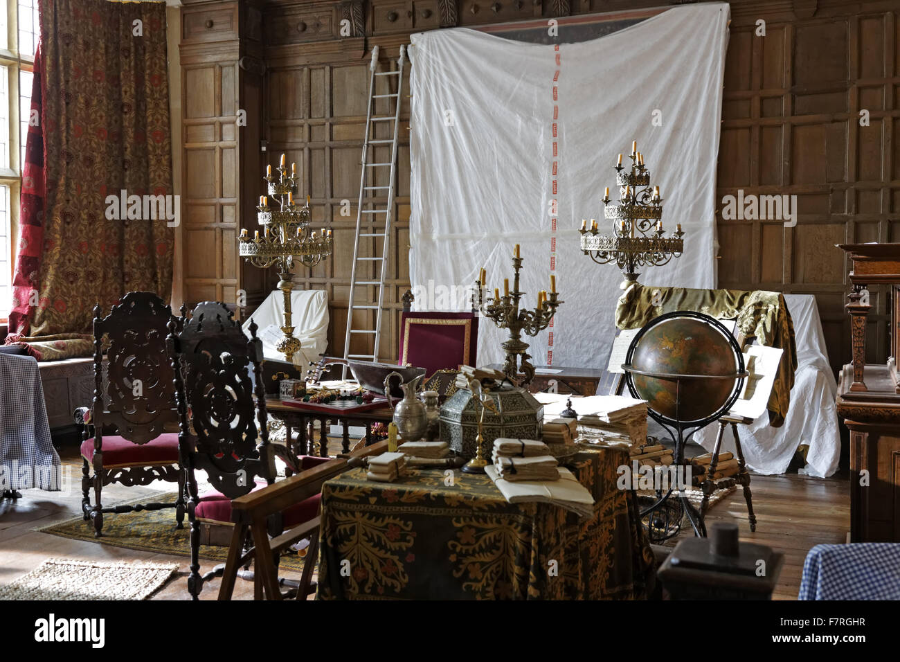 Montacute house interior hi-res stock photography and images - Alamy