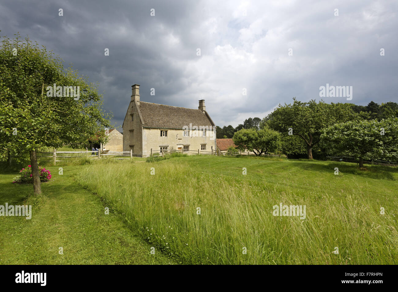 Woolsthorpe manor hi-res stock photography and images - Alamy