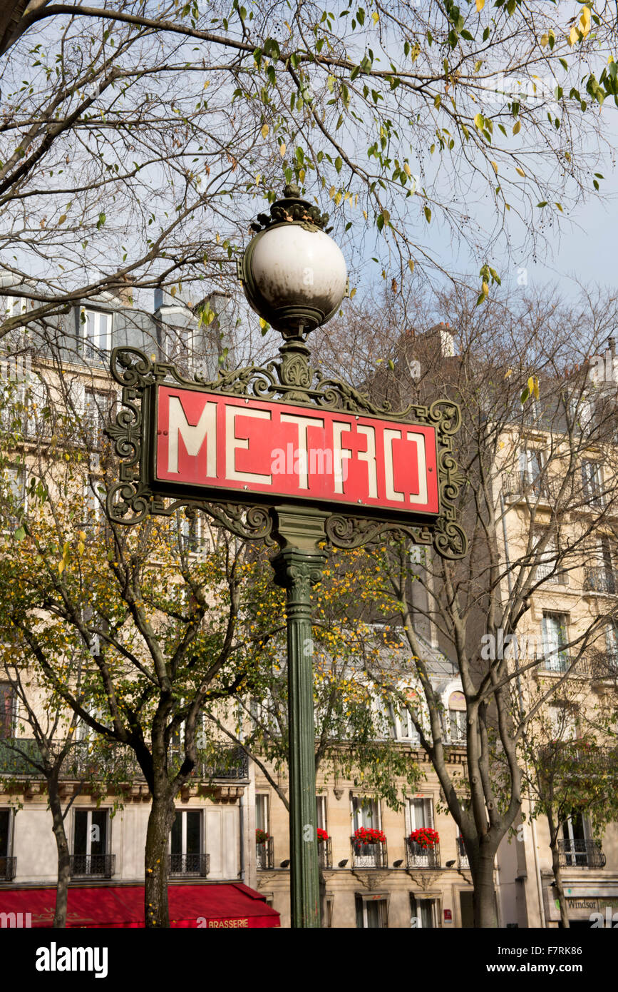 An old metro sign in Paris, France Stock Photo - Alamy