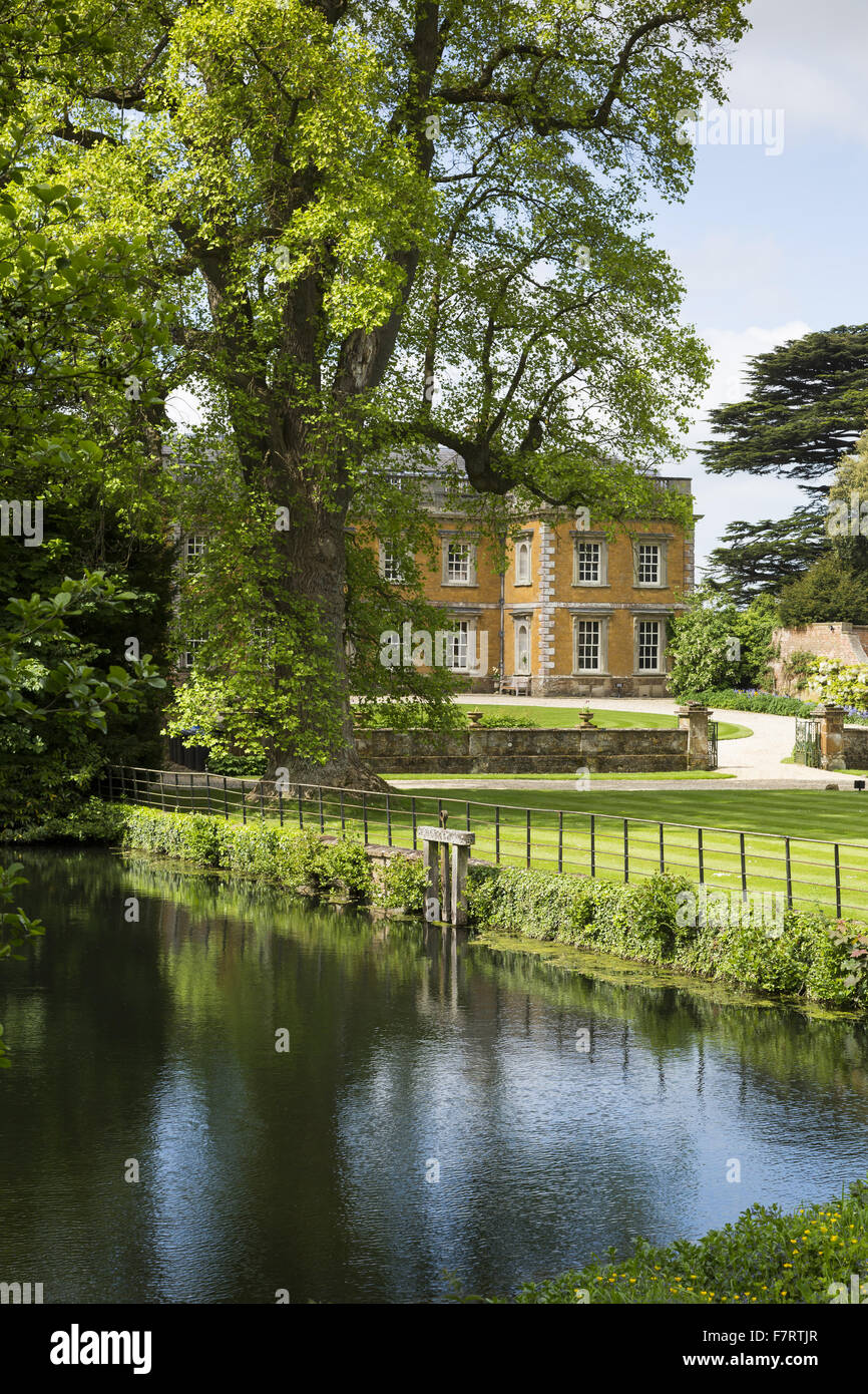 Farnborough Hall, Warwickshire. Farnborough Hall is a honey-coloured ...