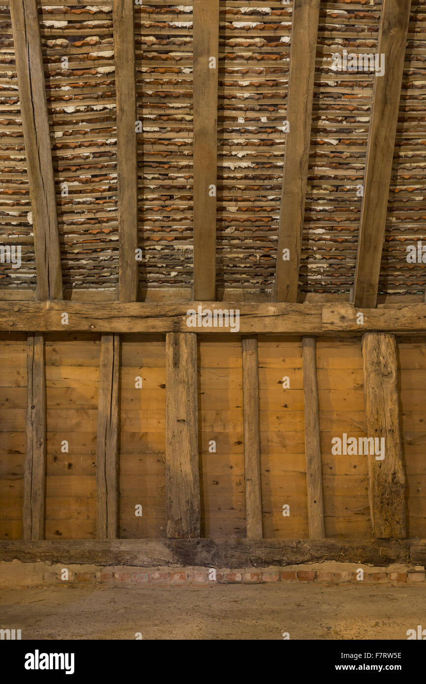 Inside Grange Barn, Essex. One of Europe's oldest timber-framed ...