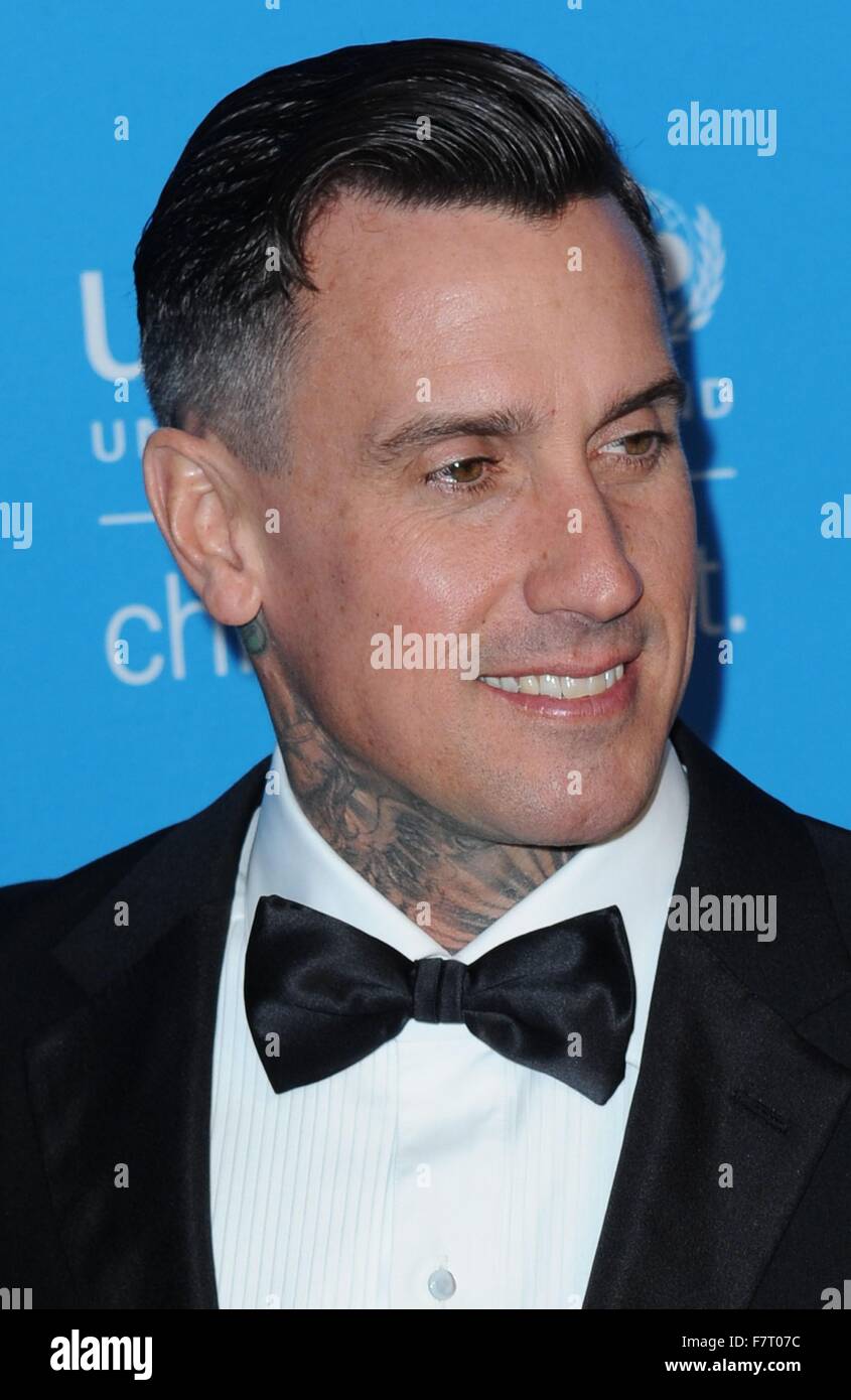 New York, NY, USA. 1st Dec, 2015. Carey Hart at arrivals for 11th ...