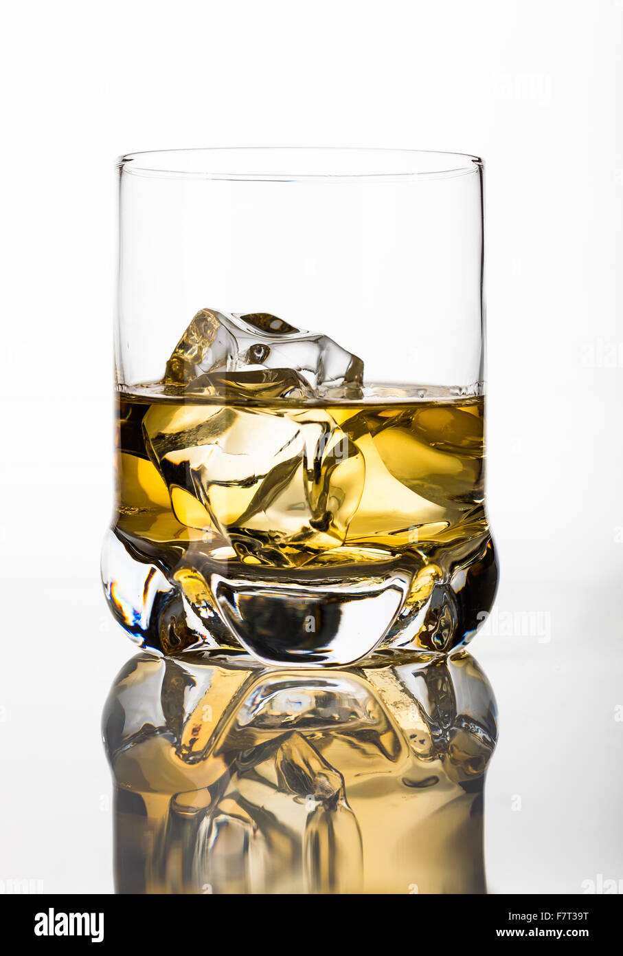 Whisky on the rocks Stock Photo - Alamy