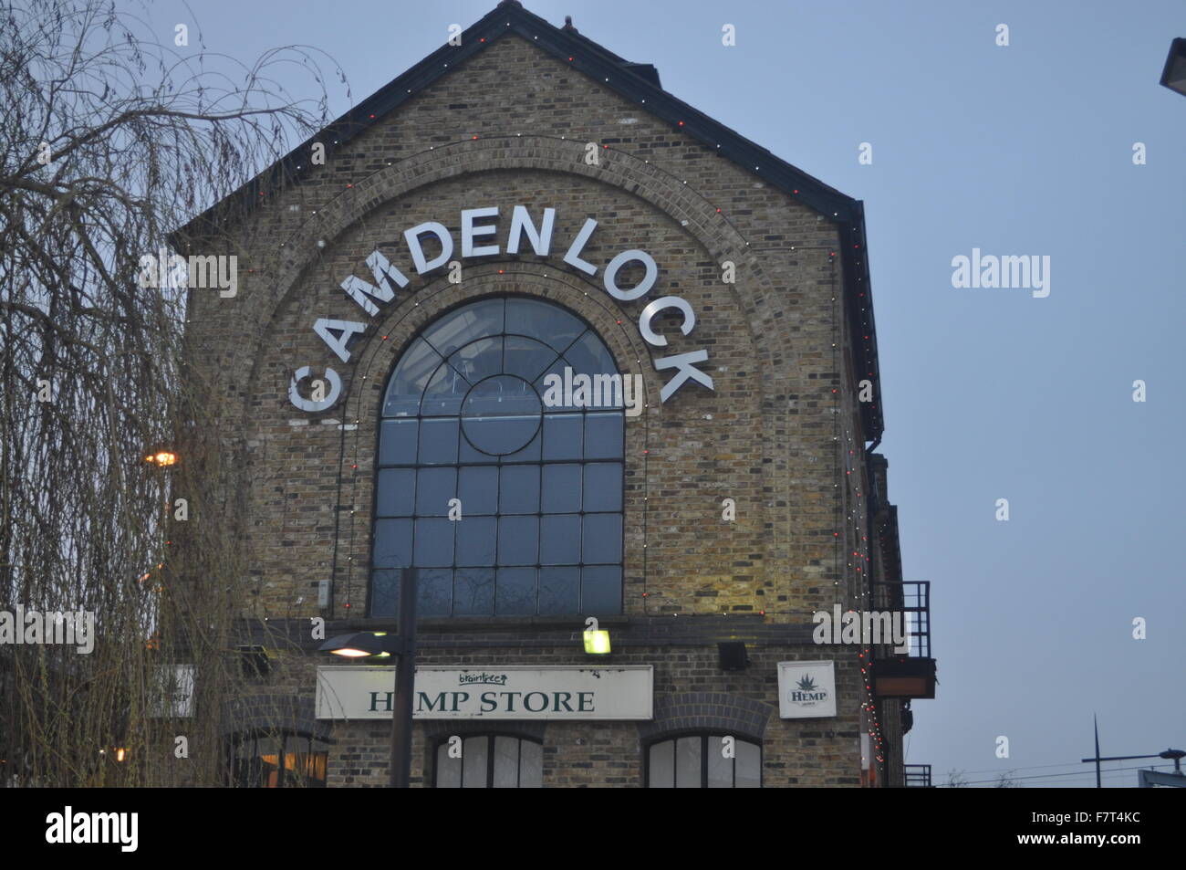 Camden Lock Old Building Stock Photo - Alamy