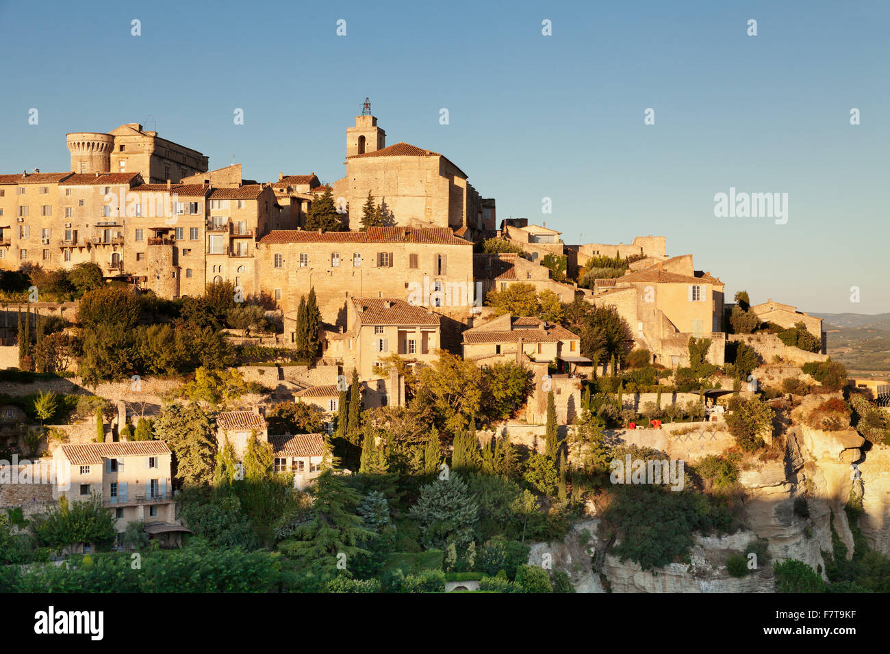 Chateau de gordes hi-res stock photography and images - Alamy