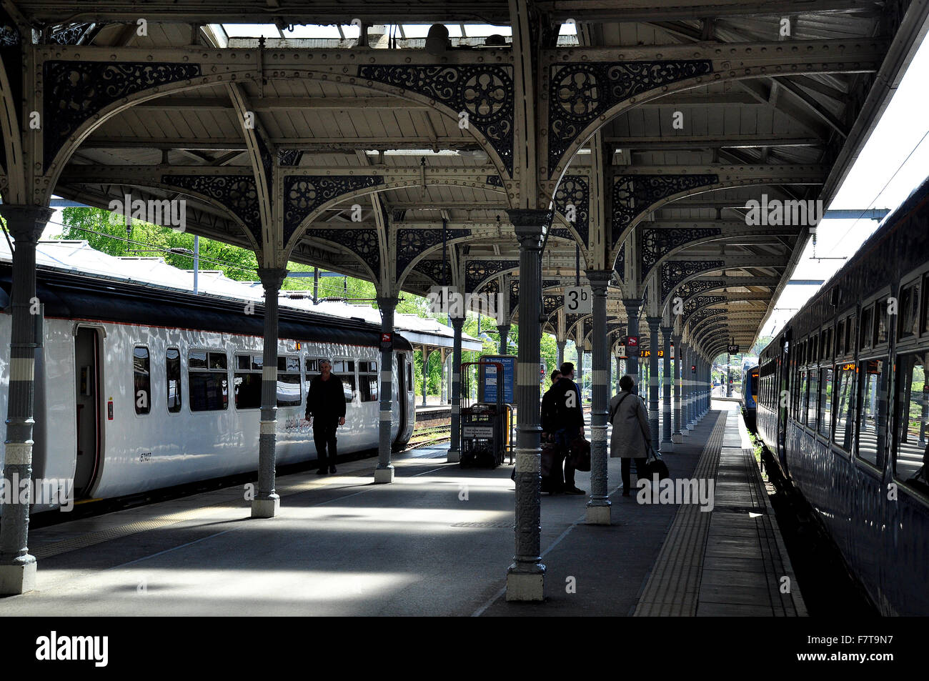 Norwich station england hi-res stock photography and images - Alamy