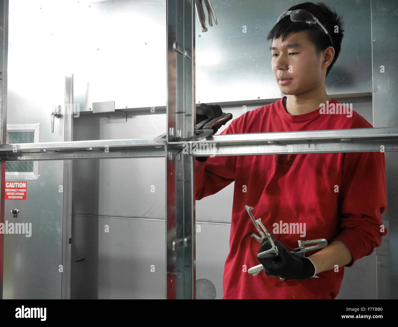 Erecting steel framework hi-res stock photography and images - Alamy