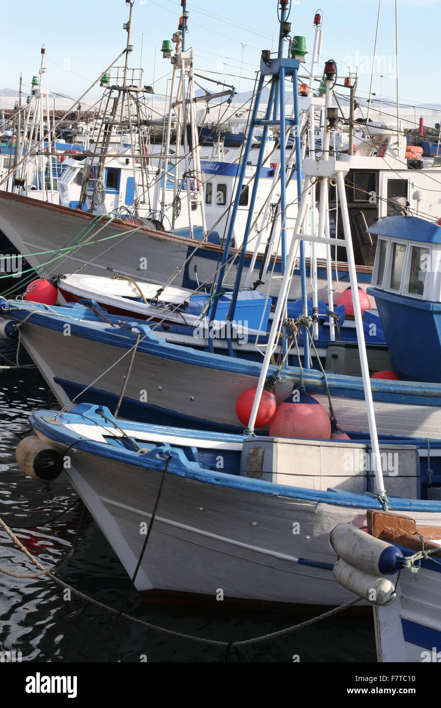 Fishing ships hi-res stock photography and images - Alamy