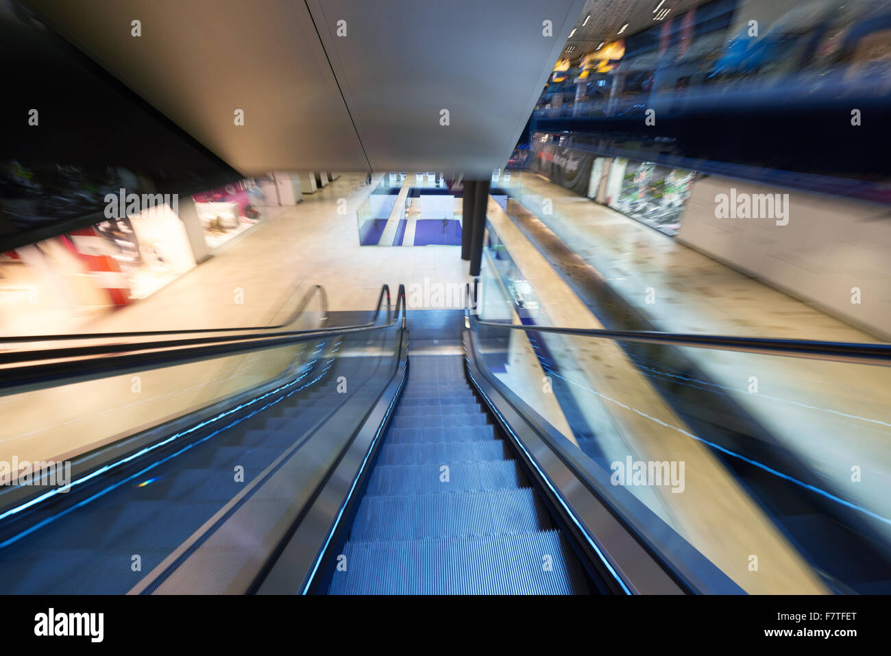 modern bright shopping mall indoor architecture Stock Photo - Alamy