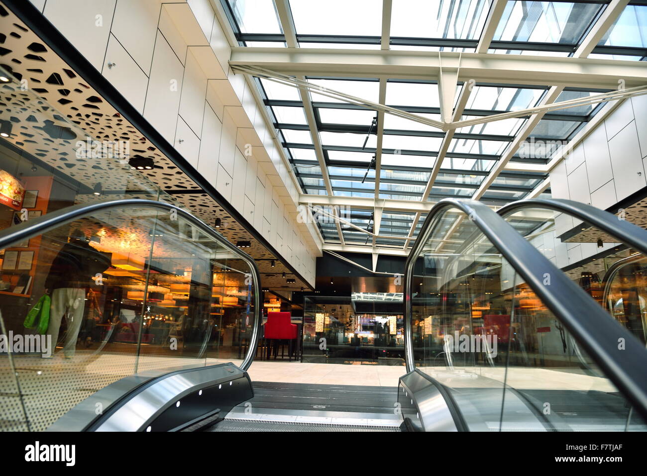 modern bright shopping mall indoor architecture Stock Photo - Alamy