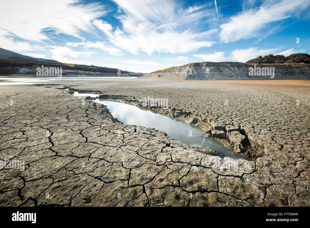 Cachuma Lake, California, USA. 2nd December, 2015. As the severe ...