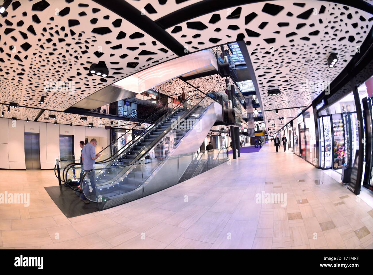 modern bright shopping mall indoor architecture Stock Photo - Alamy