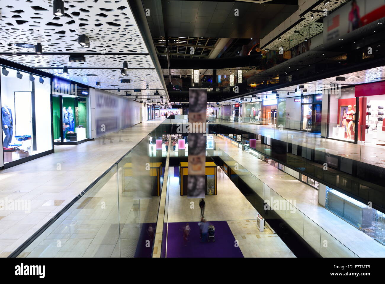 modern bright shopping mall indoor architecture Stock Photo - Alamy