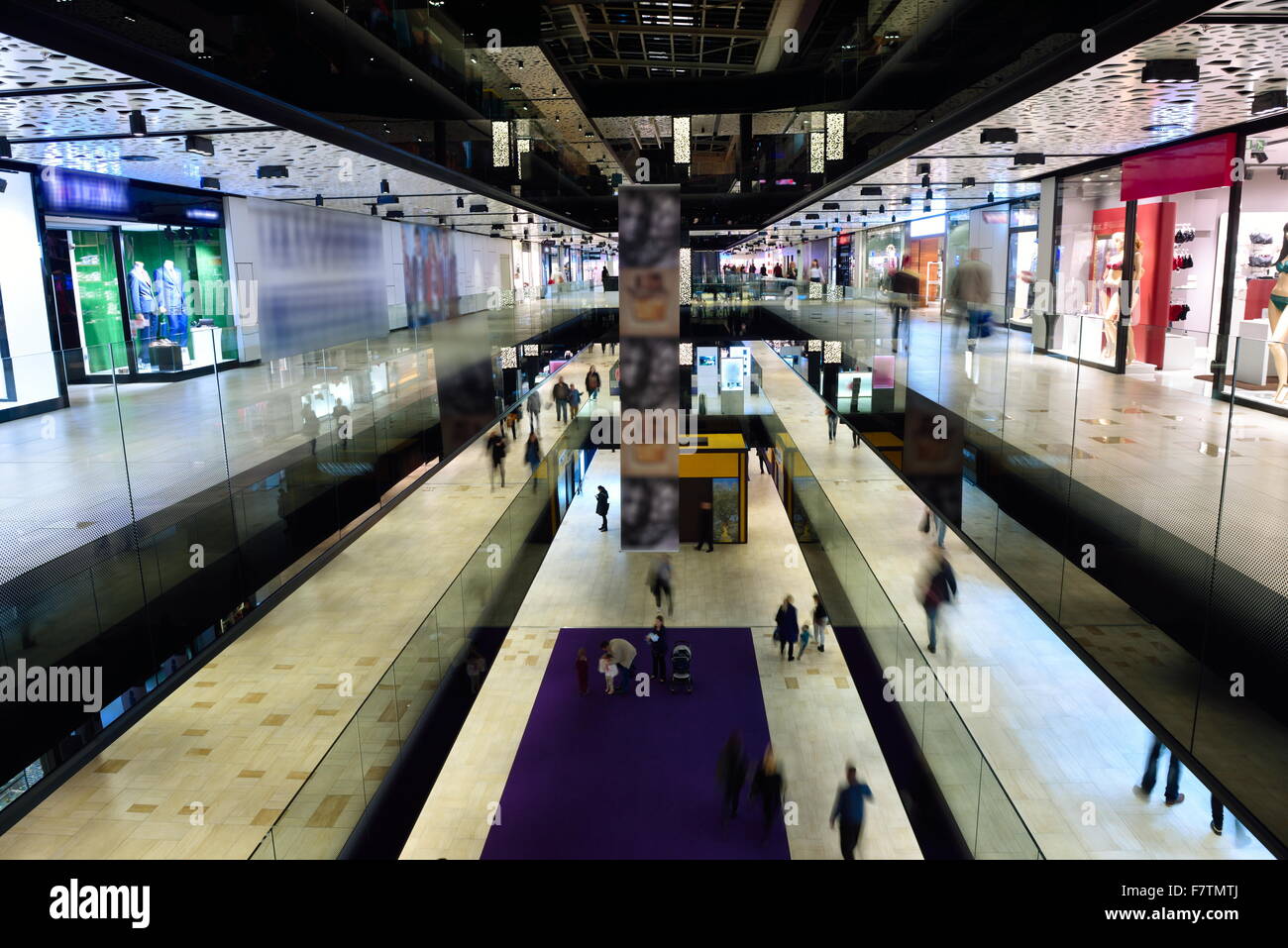 modern bright shopping mall indoor architecture Stock Photo - Alamy