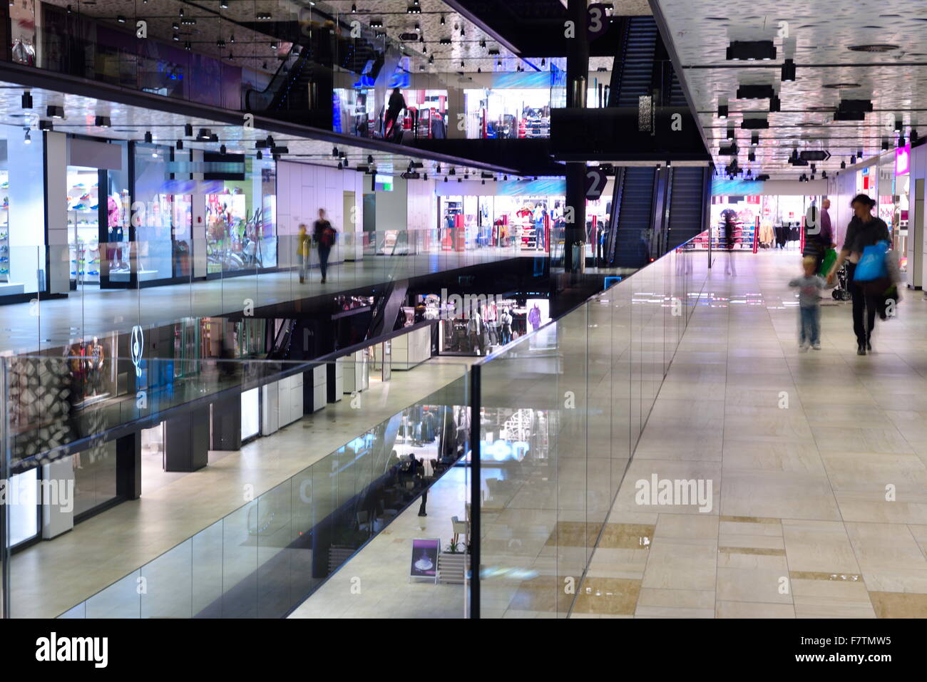 modern bright shopping mall indoor architecture Stock Photo - Alamy