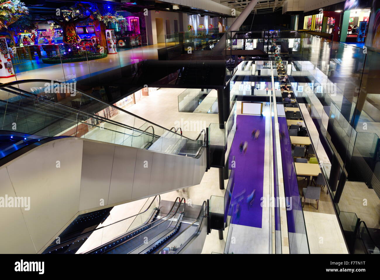 modern bright shopping mall indoor architecture Stock Photo - Alamy