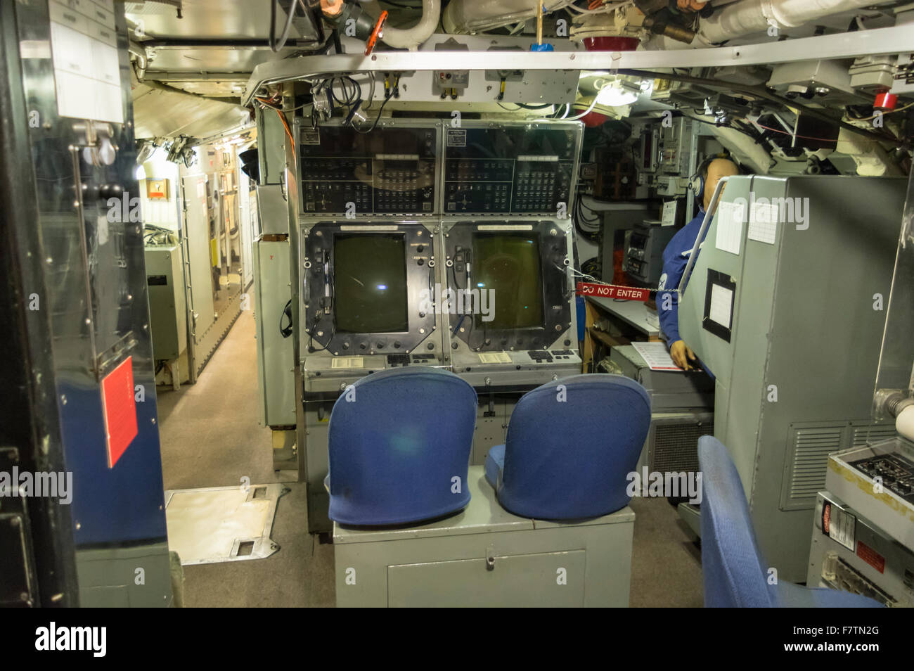 Inside the Royal Australian Navy submarine HMAS Ovens, on display in ...