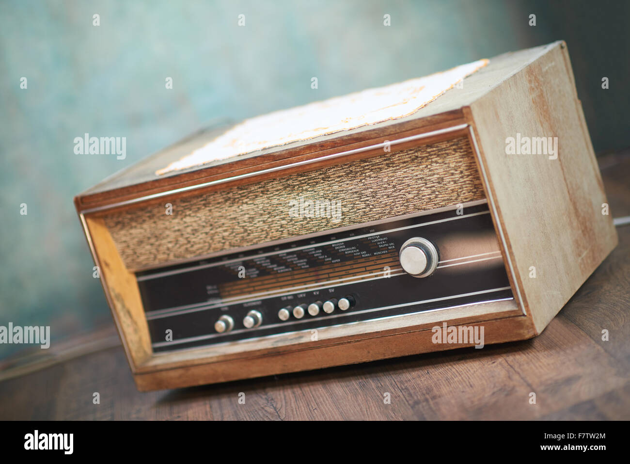 retro vintage old music radio Stock Photo - Alamy