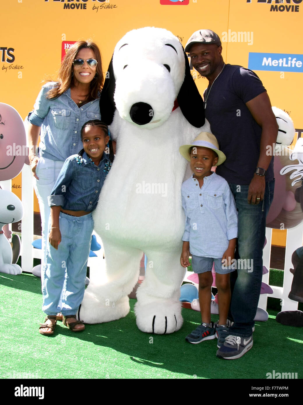The Peanuts Movie LA Premiere Featuring: Sean Patrick Thomas, Family ...